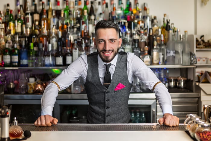 Top 9 Ways to Improve Bar Profits