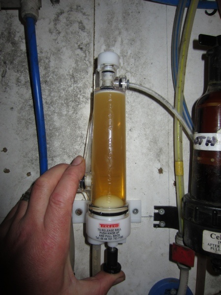 What is the Normal Waste Level for Draft Beer?