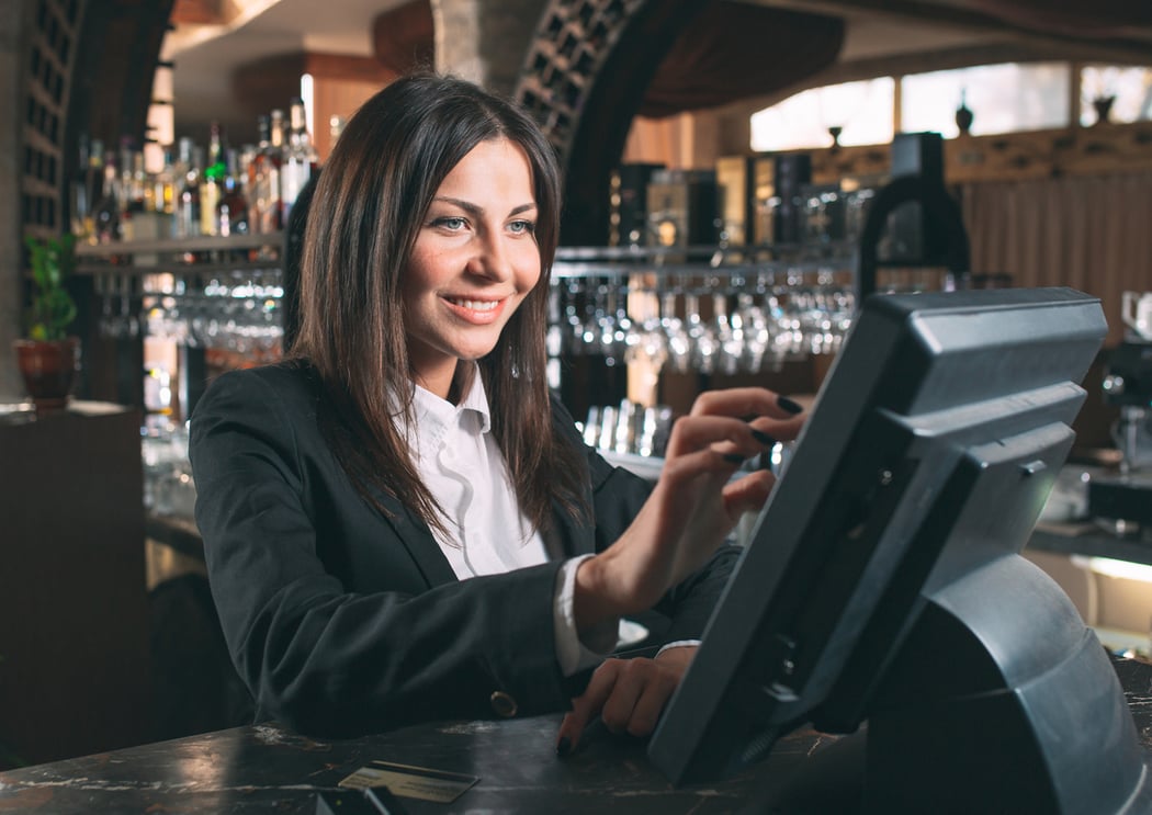 Top 9 Ways to Improve Bar Profits